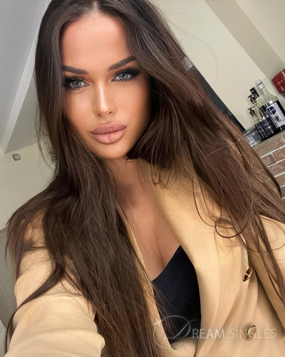 Single Girl Lidia 7733679